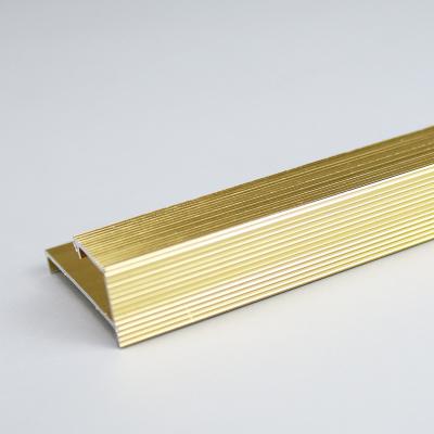 China Aluminum Carpet Edging Strip 36.8x0.85mm Single Row Nail for High Traffic Areas for sale