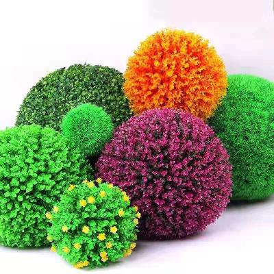 China Artificial Boxwood Topiary Ball 42cm Diameter Waterproof PE PP Hanging Flower Ball for sale