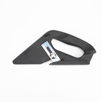 China Spot Welded Stainless Steel Carpet Knife Double Blade 30 Degree Cushion Back Cutter for sale