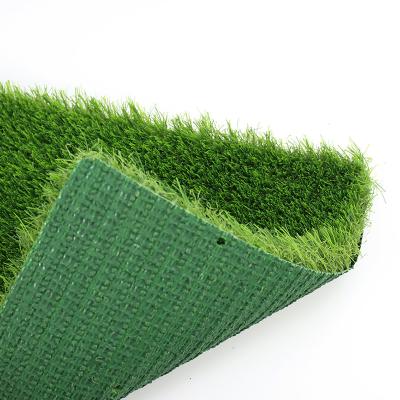 China Simulation Artificial Grass Lawn Carpet 4m x 25m 14mm Pile Height Green SBR Latex for sale