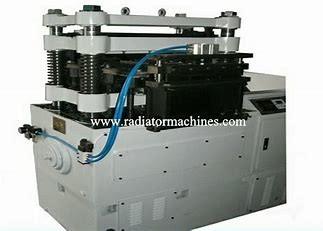 China 300M/Min Double Tray Aluminum Radiator Fin Machine Servo Control for sale