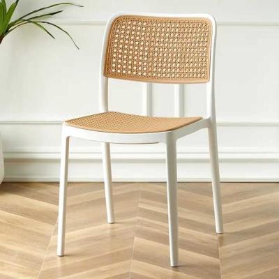 China PP Plastic Dining Chair for Restaurant and Home Use for sale