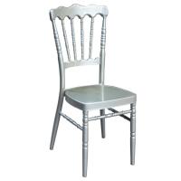 China Gold Iron Banquet Chair Stackable for Outdoor Events 40x42x92cm for sale
