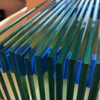China 10mm Fluted Tempered Glass Panels 3600x18000mm for Balustrade Furniture - Blue Green Grey Brown Colors for sale