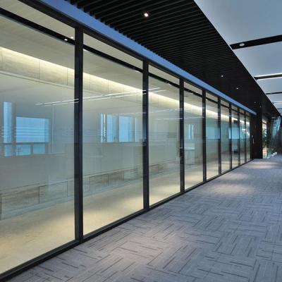 China Large Size Laminated Tempered Glass Window with Aluminum Alloy Frame - 3mm to 19mm Thickness, Custom Sizes for sale