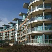 China Curved Frameless Glass Balustrade 8.76mm 10.76mm 13.14mm 17.52mm Laminated Safety Railing for Stairs & Balconies for sale