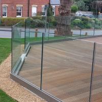 China Custom Curved Stairs Glass Railing - 8mm/10mm/12mm Tempered Safety Glass with Aluminum Frameless Design for Balconies and Decks for sale