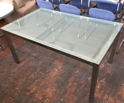 China 15mm Ultra Clear Tempered Glass Table Top - 3300x13000mm Maximum Size - Custom Thickness Options 3-19mm for sale