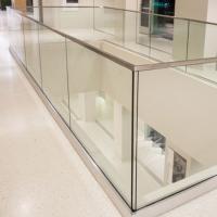 China Custom 304 Stainless Steel Slotted Handrail Tube for Glass Railing Systems - Round/Square Shapes with Anti-Corrosion Properties for sale