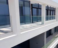 China Aluminum Hardware Railing Glass Clamp Balcony Balustrade LED Glass Railing Price for sale
