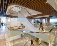 China 15mm Clear Toughened Curved Glass for Frameless Cantilever Panels Grouted into Floor Channel for sale