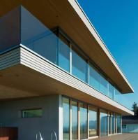 China Custom 12mm Clear Tempered Glass With Aluminum U Channel For Railing Balustrade Balconies Patios for sale