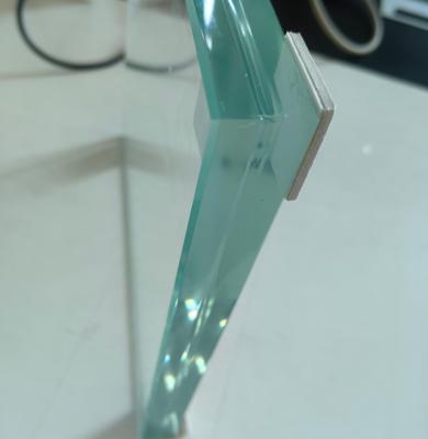 China Super White Extra Clear Low Iron Toughened Laminated Glass For Commercial And Residential Glass for sale