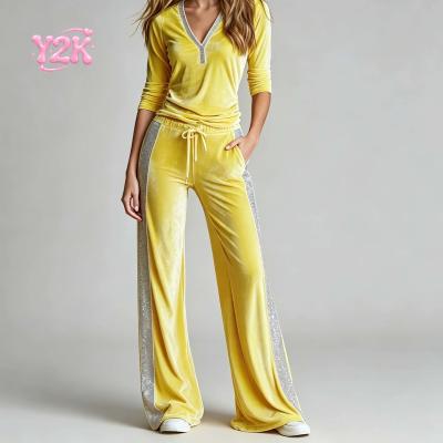 China Custom Women's V Neck Velour Top Rhinestone Wide Leg Pants Set for sale