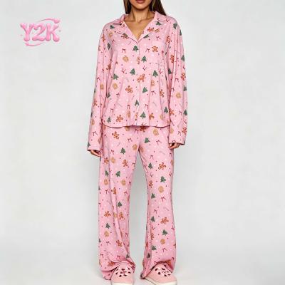 China Custom Women's Christmas Print Shirt Jogger Pajama Set for sale