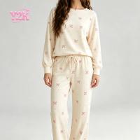 China Custom Women's Holiday Print Crewneck Jogger Pajama Set for sale