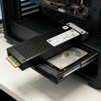 China Micron MTFDKCE3T8TFR-1BC4DABYY 7450 PRO 3.84TB E1.S PCIe 4.0 NVMe SSD for sale