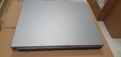 China Hitachi G720 Brocade SAN Switch HD-G720-24-32G-R 64G Fibre Channel 1U Rack Mountable Enterprise Network Switch for sale