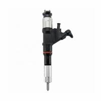 China Stainless Steel 095000-6700 Fuel Injector for Sino HOWO Truck Engine at Affordable for sale