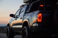 China OE No. 01 LED Tail Lights for 2016-2022 Toyota Tacoma Auto Parts and Accessories for sale