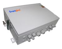 China Solar Panel 4 String Combiner Box DC1000V 15A Lighting Protection Combiner Box for sale