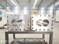 China High Wear Resistant Screw Barrel for 320 Extruder Working-Process for sale