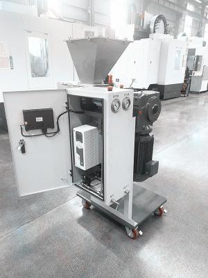 China Vibrating Rotating Side Feeder for Twin Screw Extruder Machine Petrochemical Industry for sale
