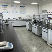 China Customizable School Lab Bench Top Compact Laminate E1 Formaldehyde Scratch Resistant 1350kg/m3 for sale