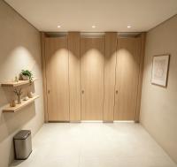 China Commercial Wood Grain Phenolic Toilet Partitions 18mm Waterproof HPL Bathroom Stalls for sale