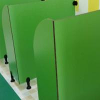 China Durable Waterproof Fireproof Kids Toilet Partition for Kindergarten School 1200mm Height for sale