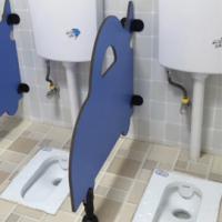 China Kindergarten Bathroom Stall Dividers Children Urinal Partitions Waterproof 12mm HPL for sale