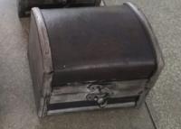 China Sustainable Old Black 12x9 Leather Storage Chests for sale