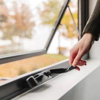China SA-69 Waterproof Top Hung Double Glazed Aluminum Awning Windows with Soundproof and Storm Resistance for sale