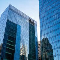 China Custom Glass Curtain Wall System with 8mm+12A+8mm Coated Glass, Soundproof & Energy Efficient for Commercial Buildings for sale