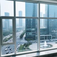 China Double Glazed Unitized Curtain Wall 100mm Frame Depth 6mm Panel Thickness for Sustainable Building Envelopes for sale
