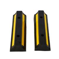 China Double Side Yellow Reflector Durable Truck Wheel Stopper for sale
