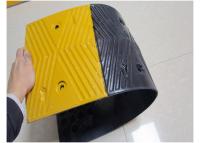China 1 Meter Black Yellow Road Safety Rubber Speed Hump for sale