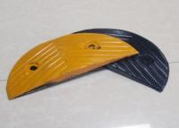 China 1 Meter Black Yellow Road Safety Rubber Speed Hump for sale
