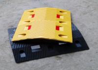 China 50mm Height High Purity Rubber Black Yellow 9kg Driveway Speed Bumps for sale