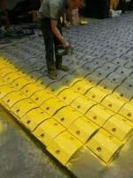 China Rhombus Pattern Over 30 Tons Cast Steel Driveway Speed Bumps for sale