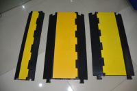 China 2 Channel Wire Traffic Heavy Duty Rubber Speed Bumps for sale