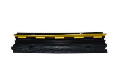China 2 Channel Wire Traffic Heavy Duty Rubber Speed Bumps for sale