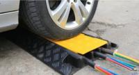 China Pipes Wire Rubber 5 Cable Heavy Duty Speed Bump for sale