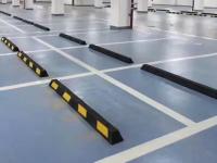 China 1650mm 2000mm Reclyed Garage Rubber Car Wheel Stopper for sale