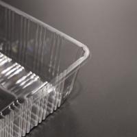 China Stackable Eco Friendly Plastic Food Tray PET Food Tray Container For Food Packaging for sale