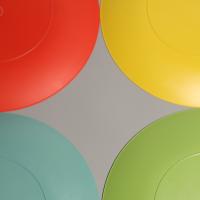 China Multi Colored Plastic Food Plate PS Material Serving Trays For Microwave Heating for sale
