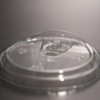 China Transparent Plastic Cup Lid BPA Free Round Screw On Lids With Smooth Rim for sale