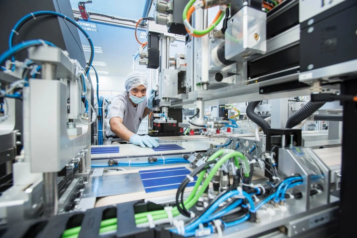 PV solar panel manufacturer