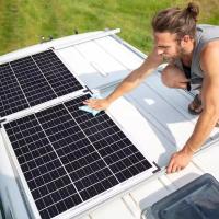 China 100W 20V Monocrystalline Solar Panels for RV Marine Rooftop Farm Battery High Cell Efficiency for sale