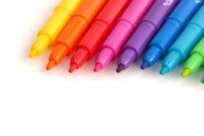 China LeeToo 12 Pack Watercolor Friction Erasable Markers for Kids Drawing with Eraser Tip 2.2mm Fine Point for sale